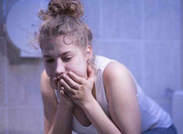 Bulimia Teeth: 8 Warning Signs and Symptoms to Look For